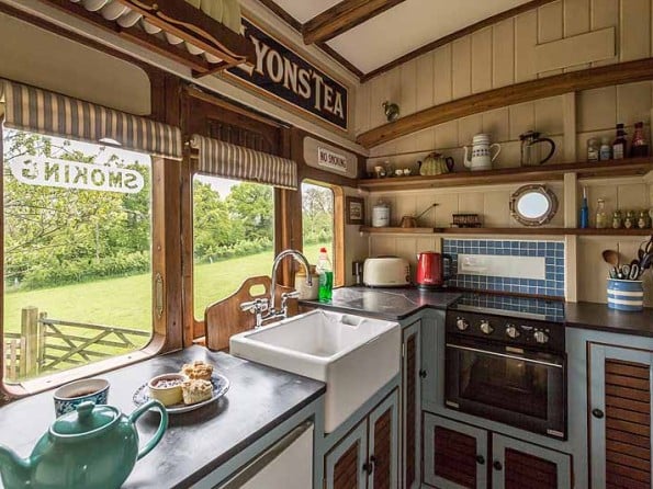 Converted Victorian railway carriage for four in rural Dorset