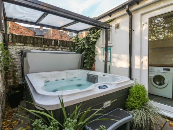 3 bedroom property near York, Yorkshire